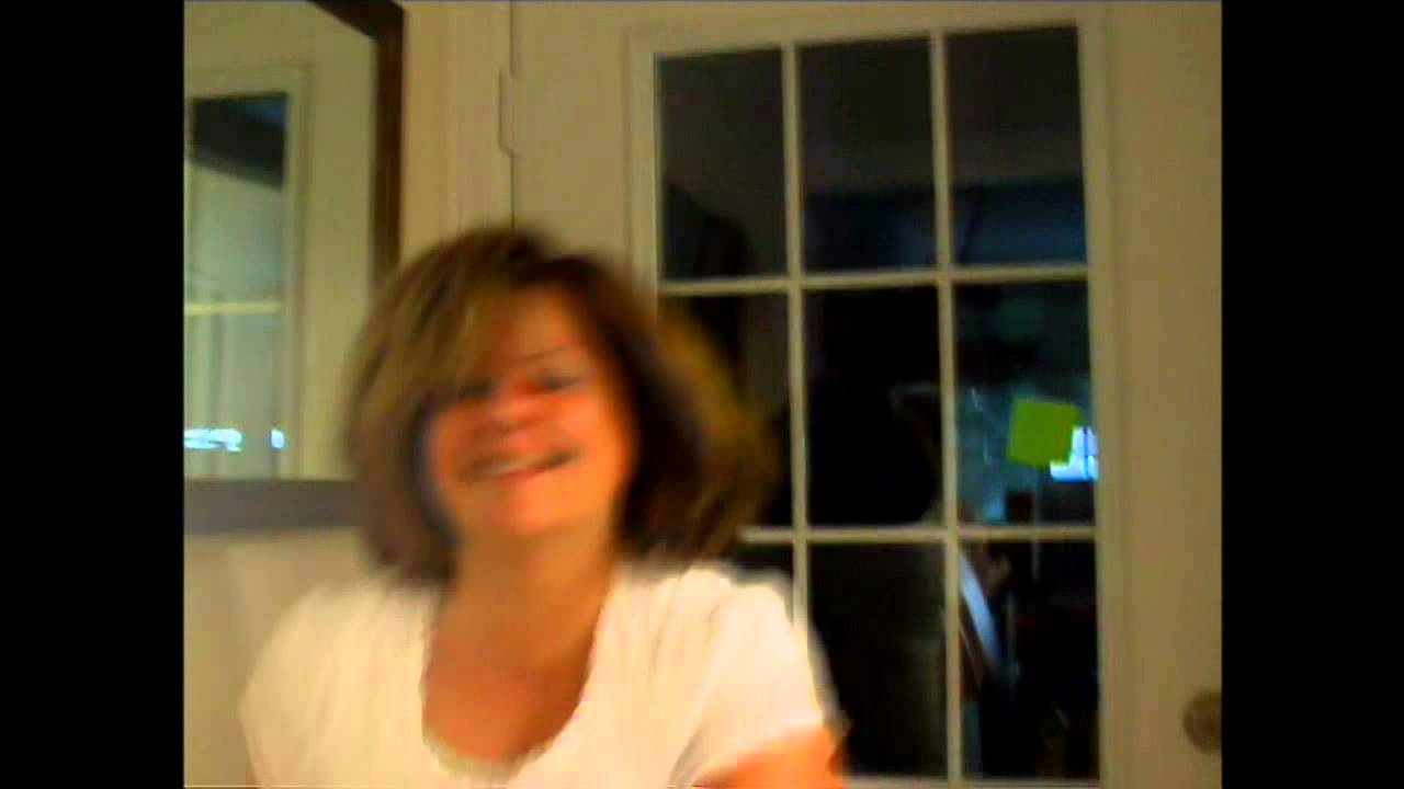 Gena counting steps 2009 - YouTube