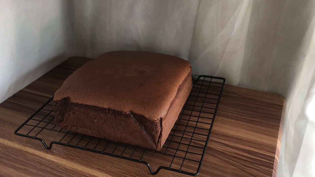 Chocolate Genoise Sponge Cake 巧克力全蛋海绵蛋糕 - YouTube