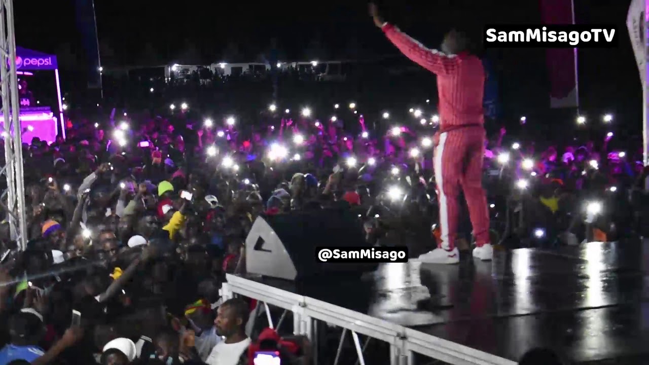 FULL SHAGWE TU: BALAA La RAYVANNY WASAFI FESTIVAL MWANZA - YouTube