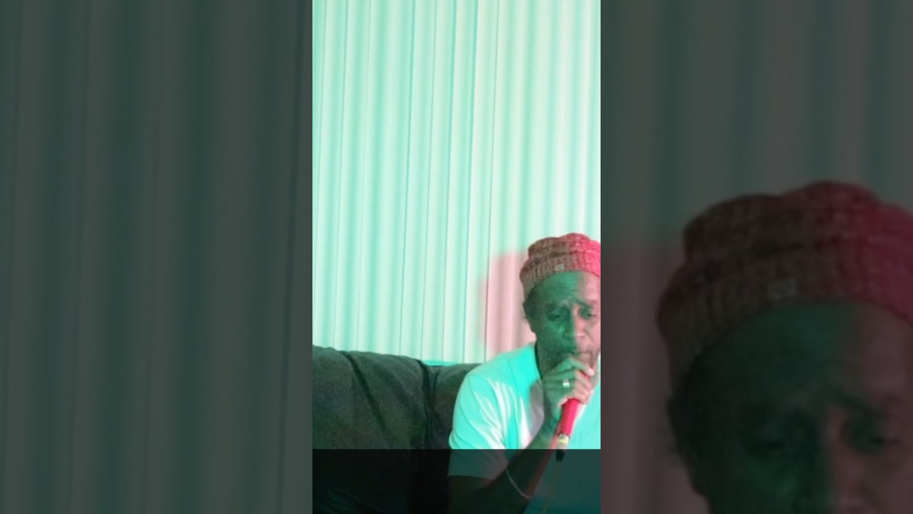 Dumb rappers who interview #comedy #shorts #uk - YouTube