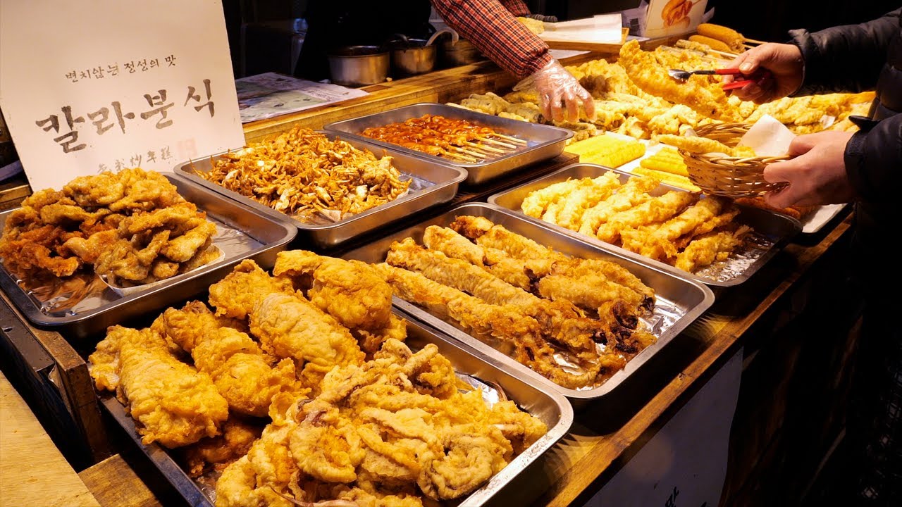 36년간 자리를 지켜온 분식집, 50cm 가문어다리 튀김과 통오징어 튀김 / Since 1986 Korean style ...