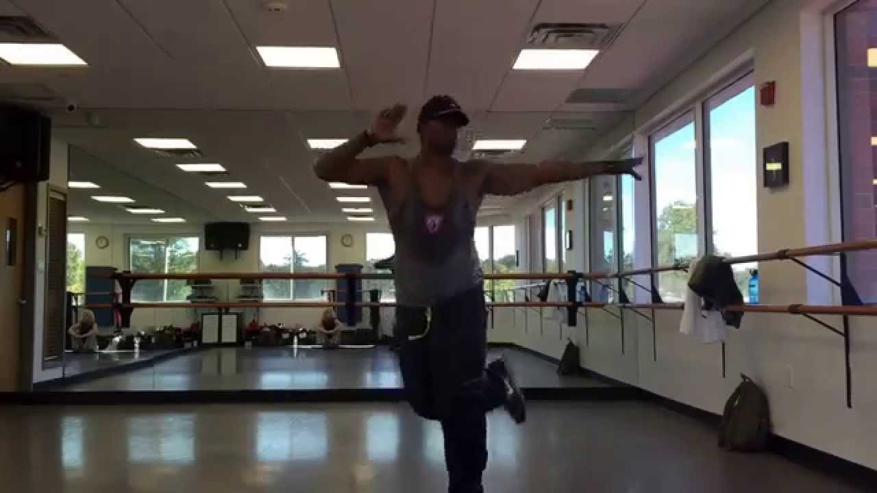 Nathan Blake Dances to "Anaconda" by Nicki Manaj - YouTube
