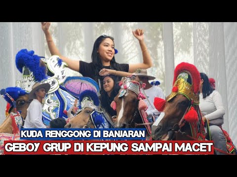 Kuda renggong bikin macet di banjaran - Dancing horse video - YouTube