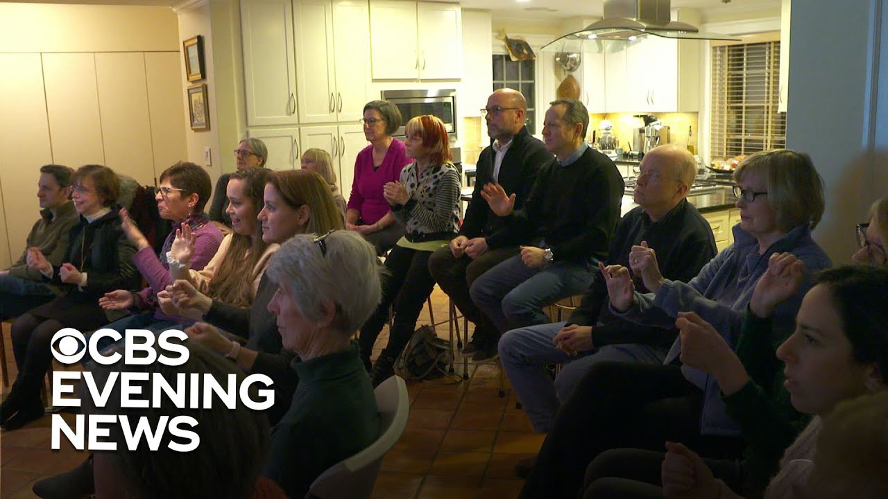 Toddler contributes to making a sign language town - YouTube