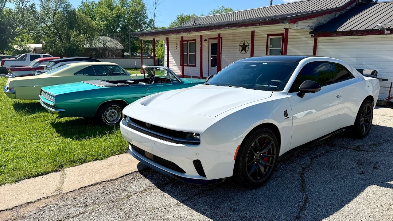 Why Does Everyone Hate the Electric Dodge Charger? - YouTube