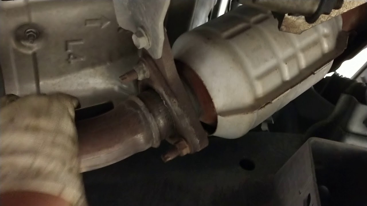Exhaust fell off - YouTube
