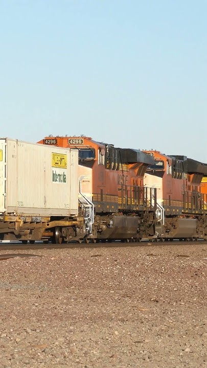 RAILFANNING SHORTS BNSF 7503 EB MP 737 NEEDLES SUB 10-12-2023 #railfaning #railway #railfanner ...