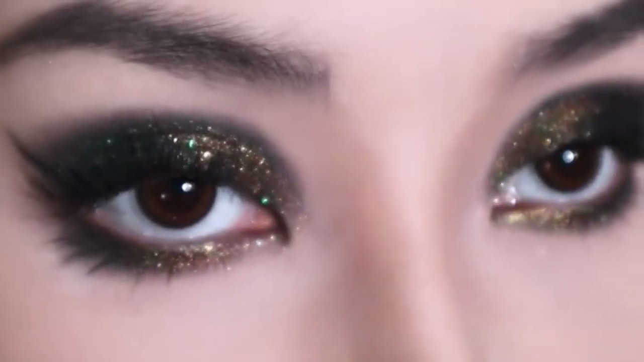 golden eye makeup tutorial for hooded eyes-glamorous easy gold smokey ...