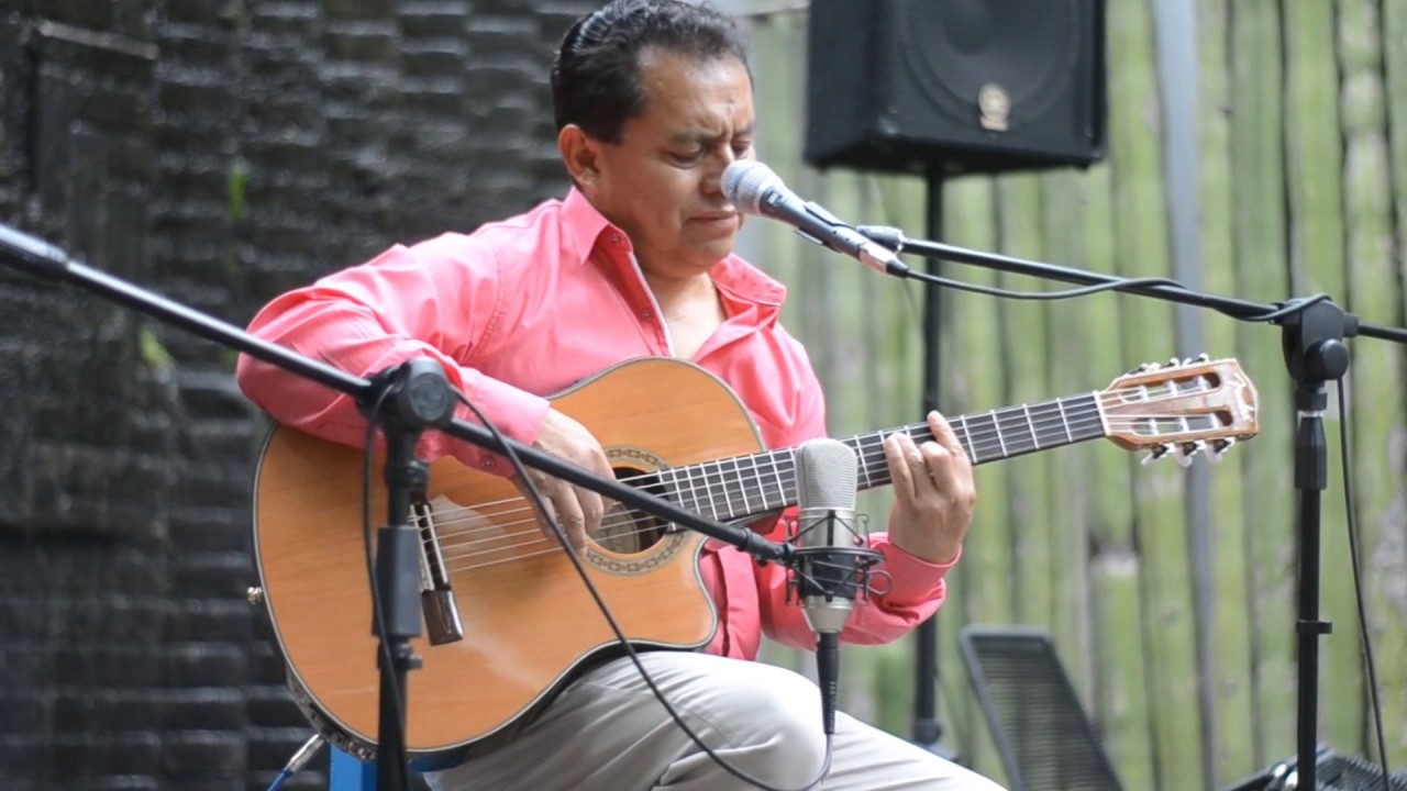 UN POCO MÁS | Álvaro Carrillo | Sesión Azul | Beto Hernández - YouTube ...