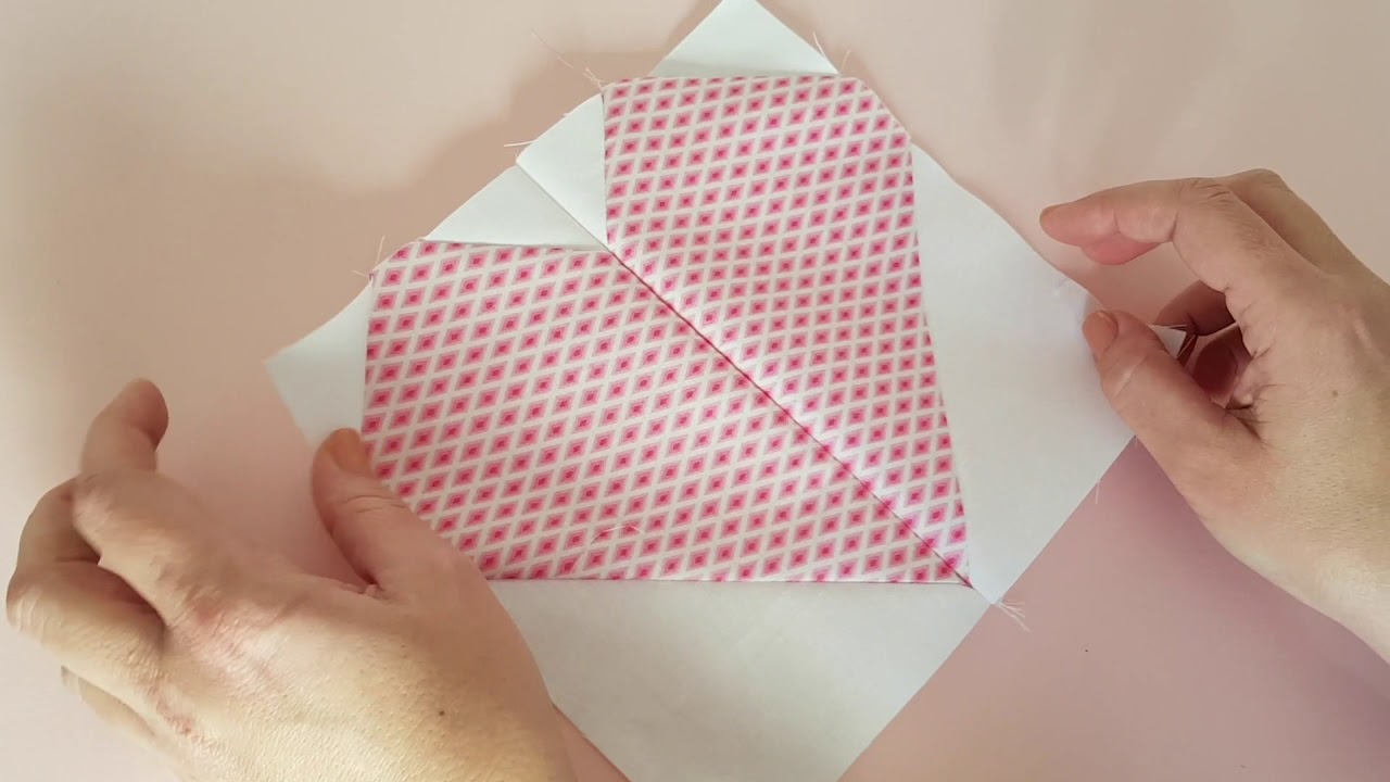 - Les bases du patchwork - Comment faire un coeur en patchwork très facilement ? - YouTube