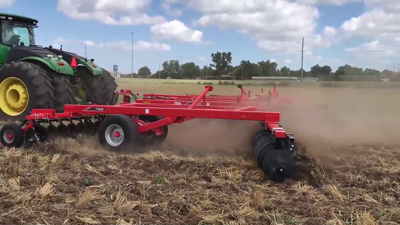 KUHN Krause 7305 Tandem Disc Harrow - YouTube