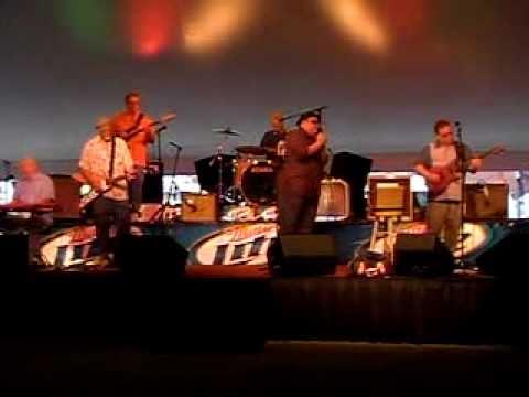 The Mojo Cats play "Five Long Years" - YouTube