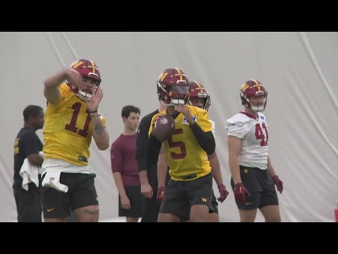 Jayden Daniels debuts at Commanders rookie mini camp - YouTube