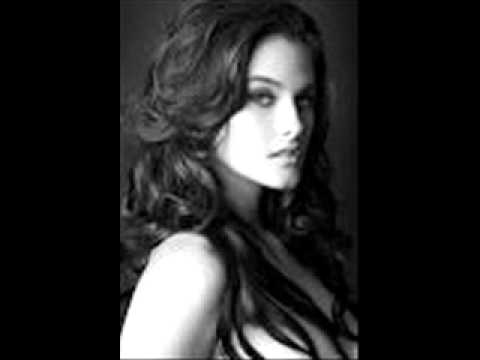 NazLı EmiroqLu - Sen Sevme ZaLim