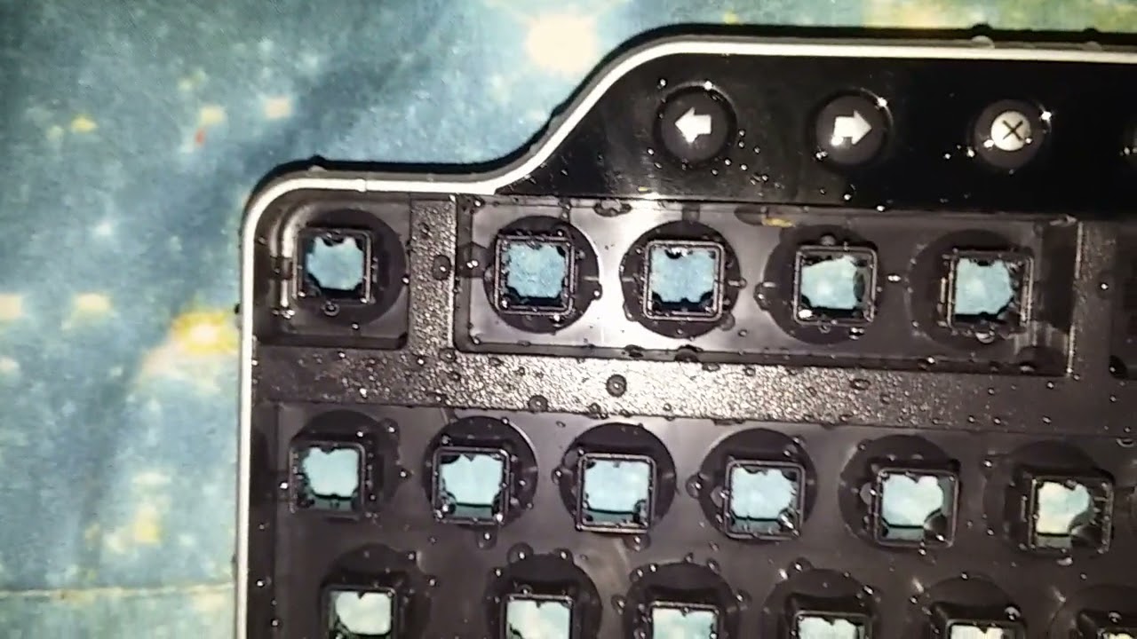 Another keyboard cleaned (Boring video) - YouTube