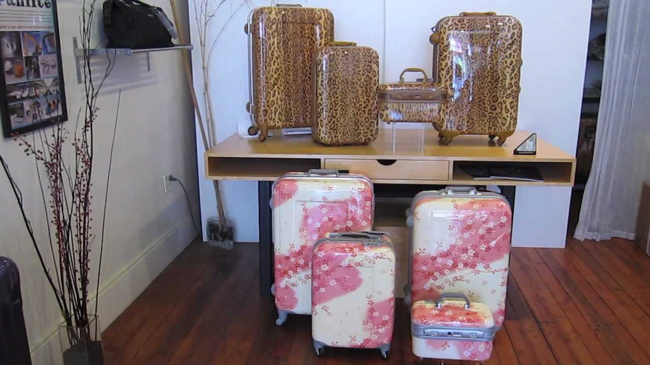 Hideo Wakamatsu - Sakura Koura suitcase - YouTube