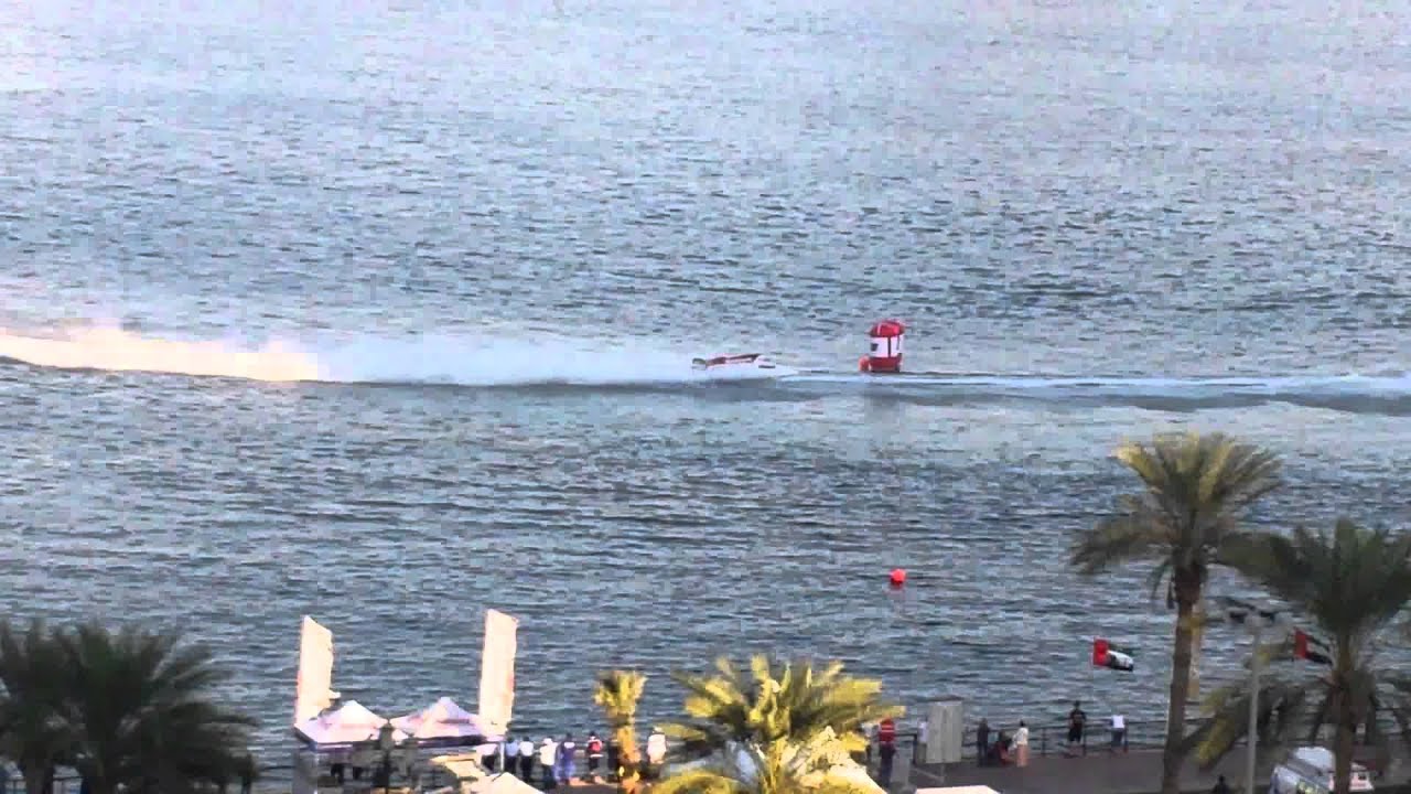 F1 Boat Racing Sharjah Dec 13 - YouTube