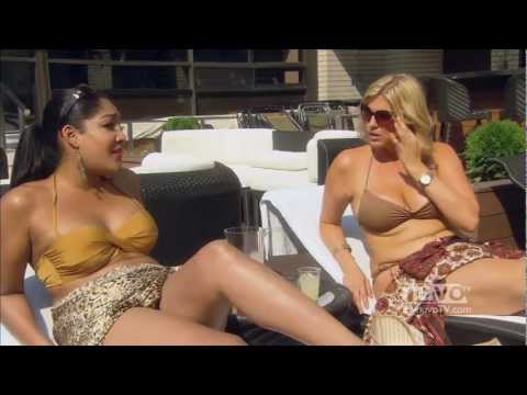 Ivory vs. LornaLitz | Curvy Girls