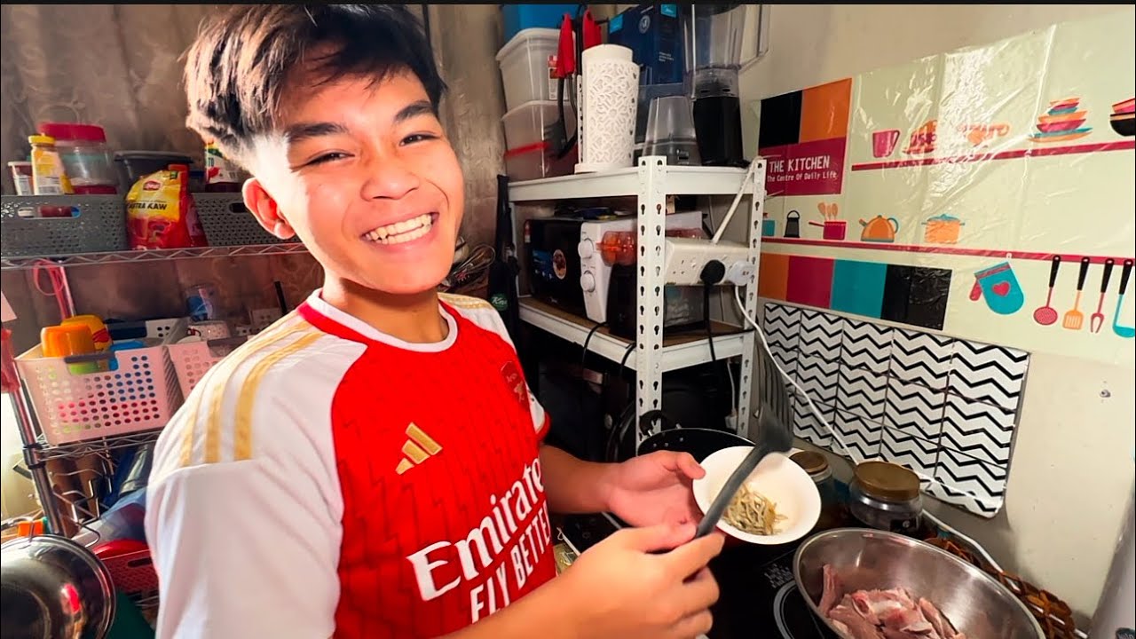 Kali Pertamanya Rushell Beraksi, Tolong Suriati Masak Untuk Sarapan & Makan Tengahari - YouTube