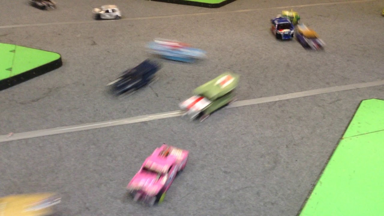 Guildford rc racing ally bangers 15th October - YouTube