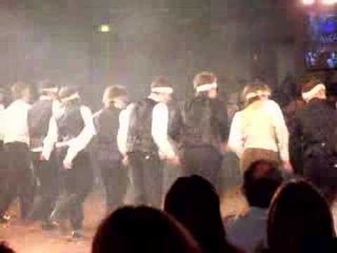 i ran dance - YouTube