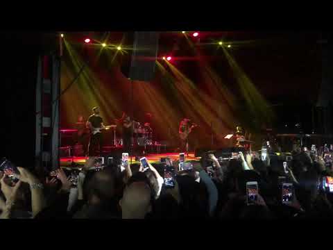 Koray Avcı - Adaletin bu mu dünya ( sahne girişi / Köln Konseri )