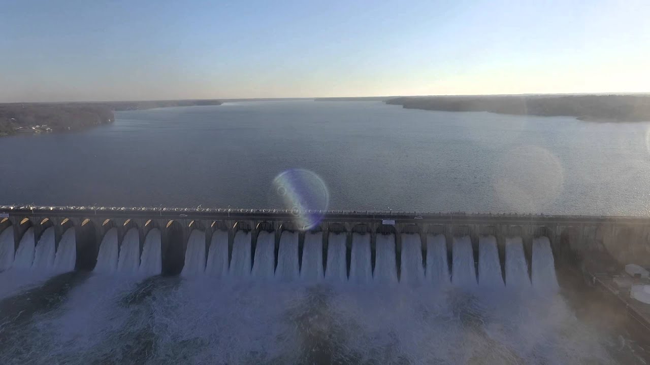Wilson Dam after a lot of rain - YouTube