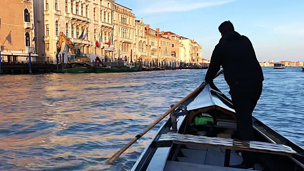 January mood. What's the weather like in Venice? - YouTube
