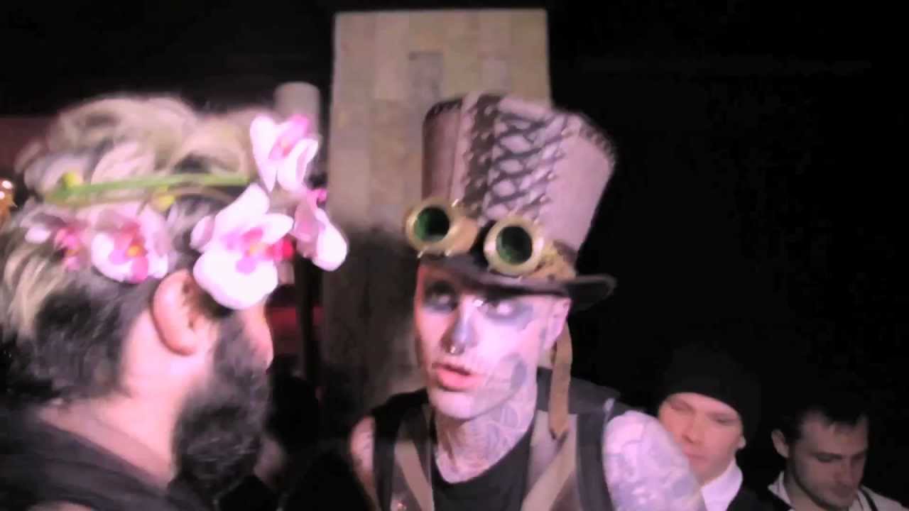 Zombie Boy Rick Genest in D*Lux Hallowwen party! a film by Richard Gorn ...