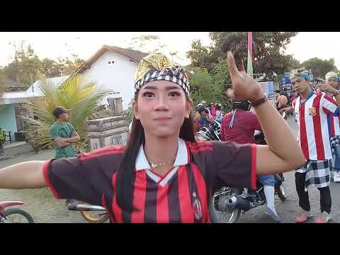 Mama bohay goyang lagi..   live karnaval norjo wates 15092018