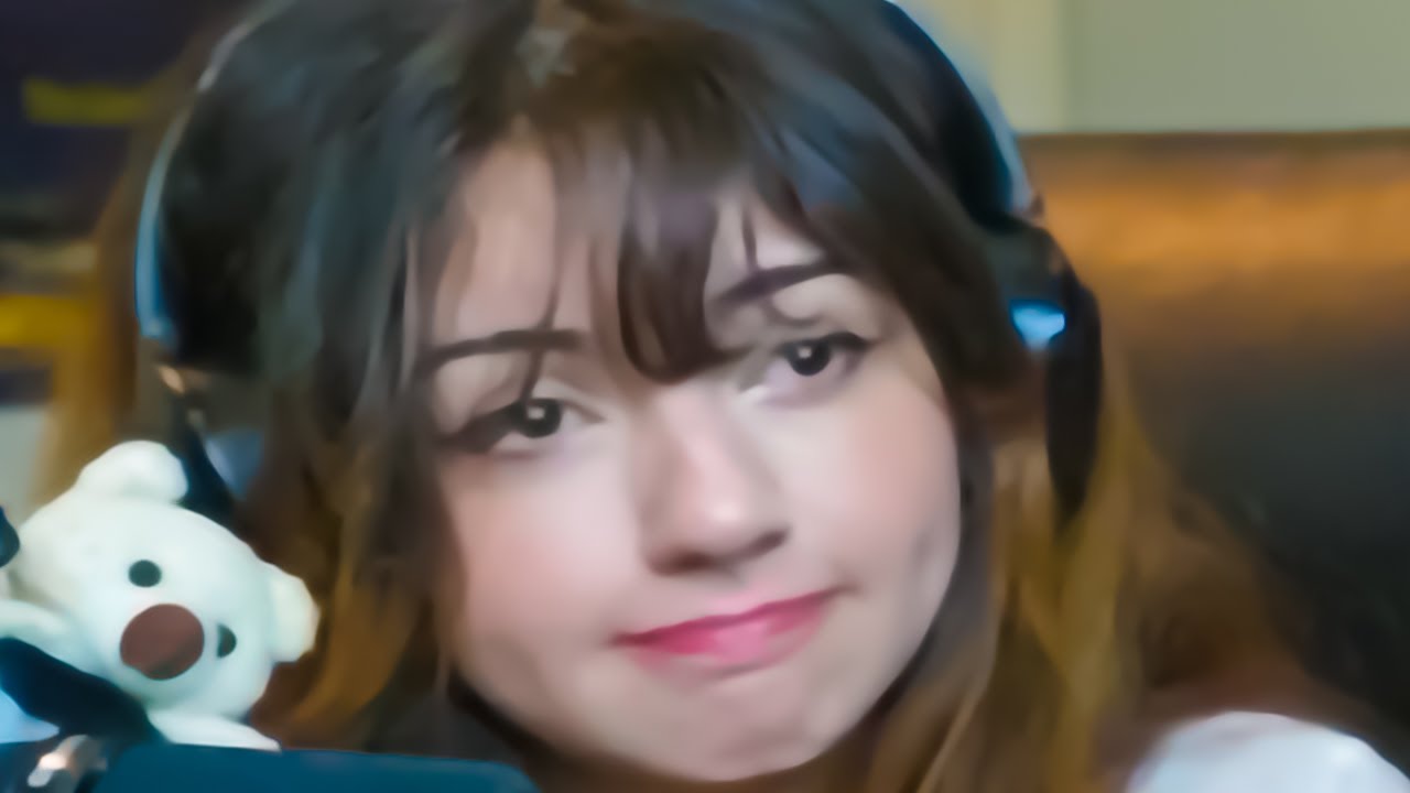 Esfand Tells The Truth About Bonnie Staying Situation - YouTube
