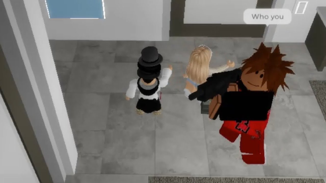 We broke into a Roblox house and met freakbob and squirtward - YouTube