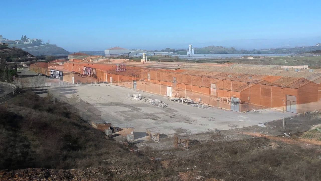 Conjunto industrial Sugrañes Gres Catalán en Eix Transversal Barcelona ...