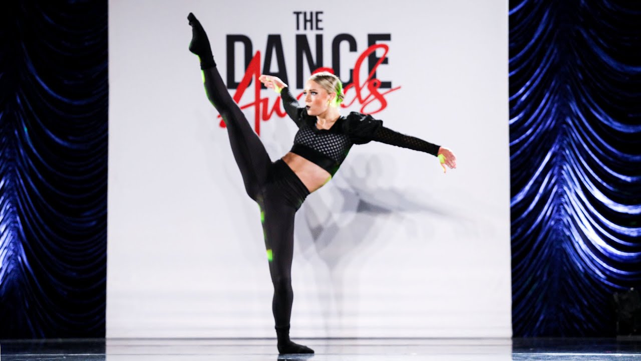 Hailey Bills - You - YouTube