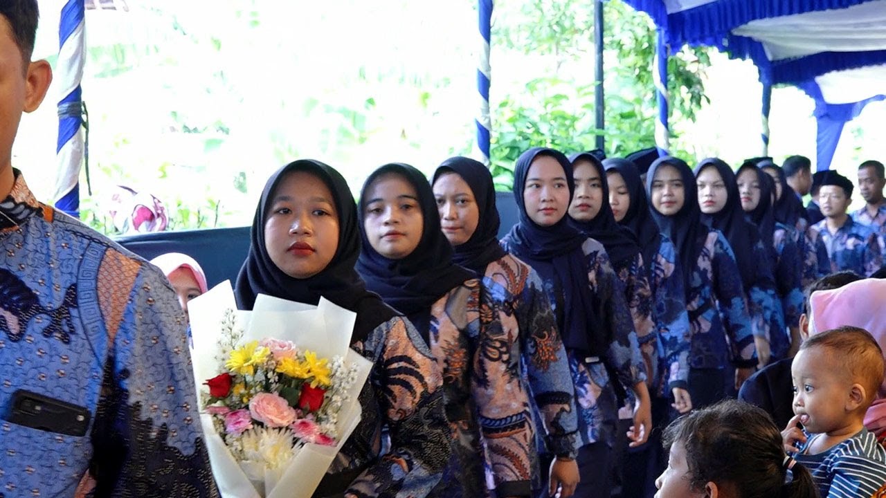 SIMONAN MASUK DESA JEMBRANGAN - YouTube