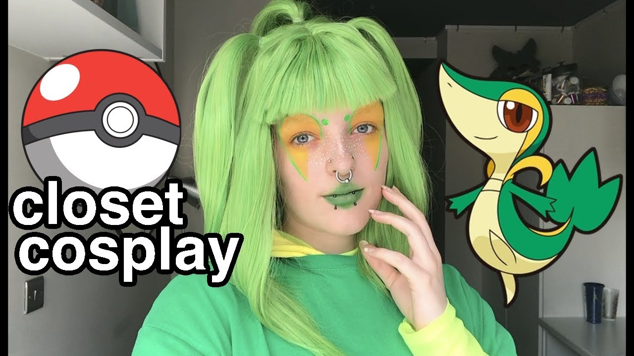 SNIVY (Pokémon) Closet Cosplay - YouTube