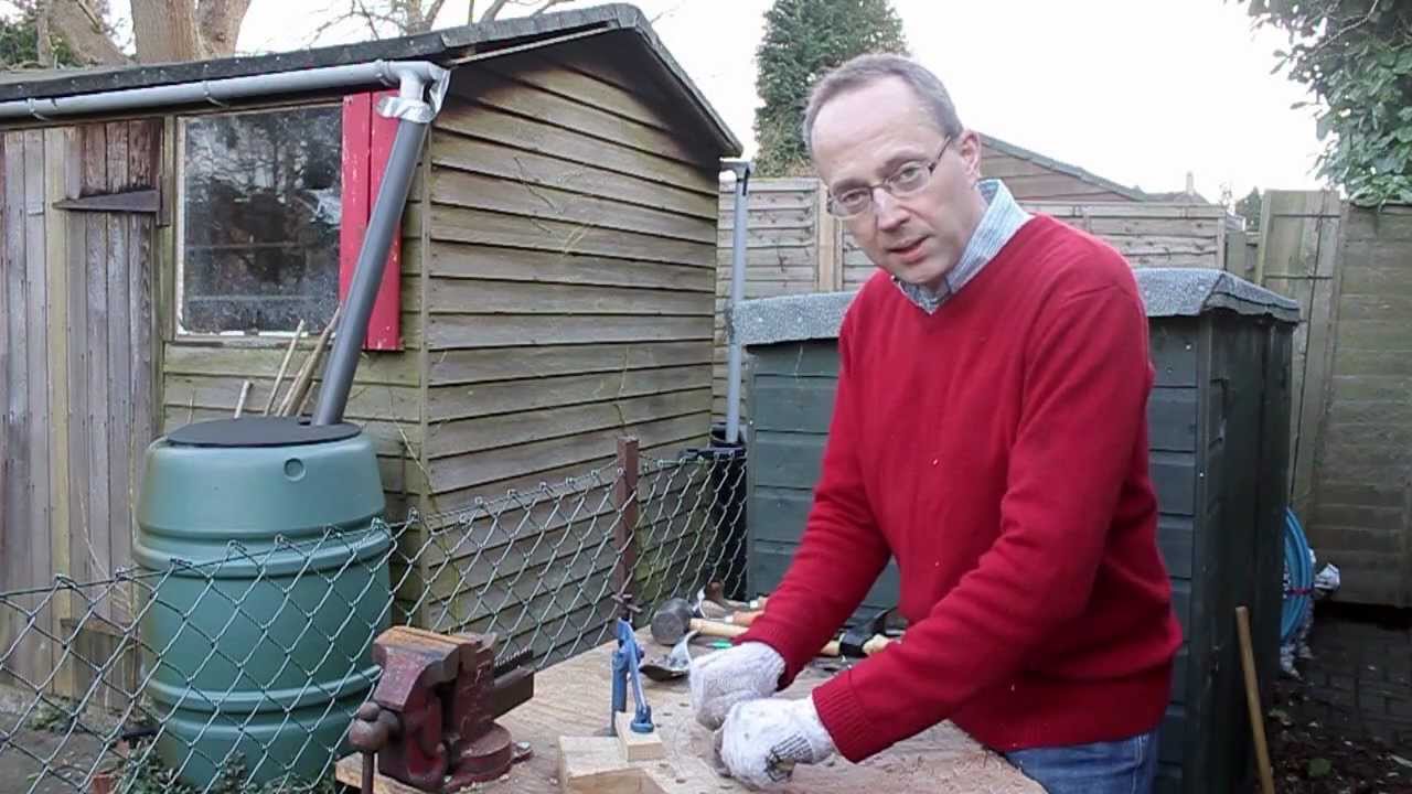 Hollowing a Windsor Chair Seat with Traditional Chairmaking Tools - YouTube