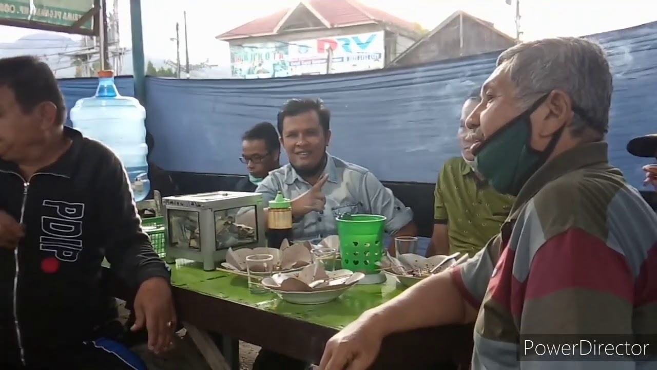 Bung Antos.. DR Alvia Santoni SE MM. Di kulinee Bang Rafiq . AHLA Sate ...