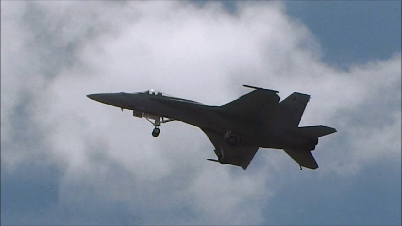 F-18 Super Hornet WINGS OVER PITTSBURGH 2017 Airshow - YouTube