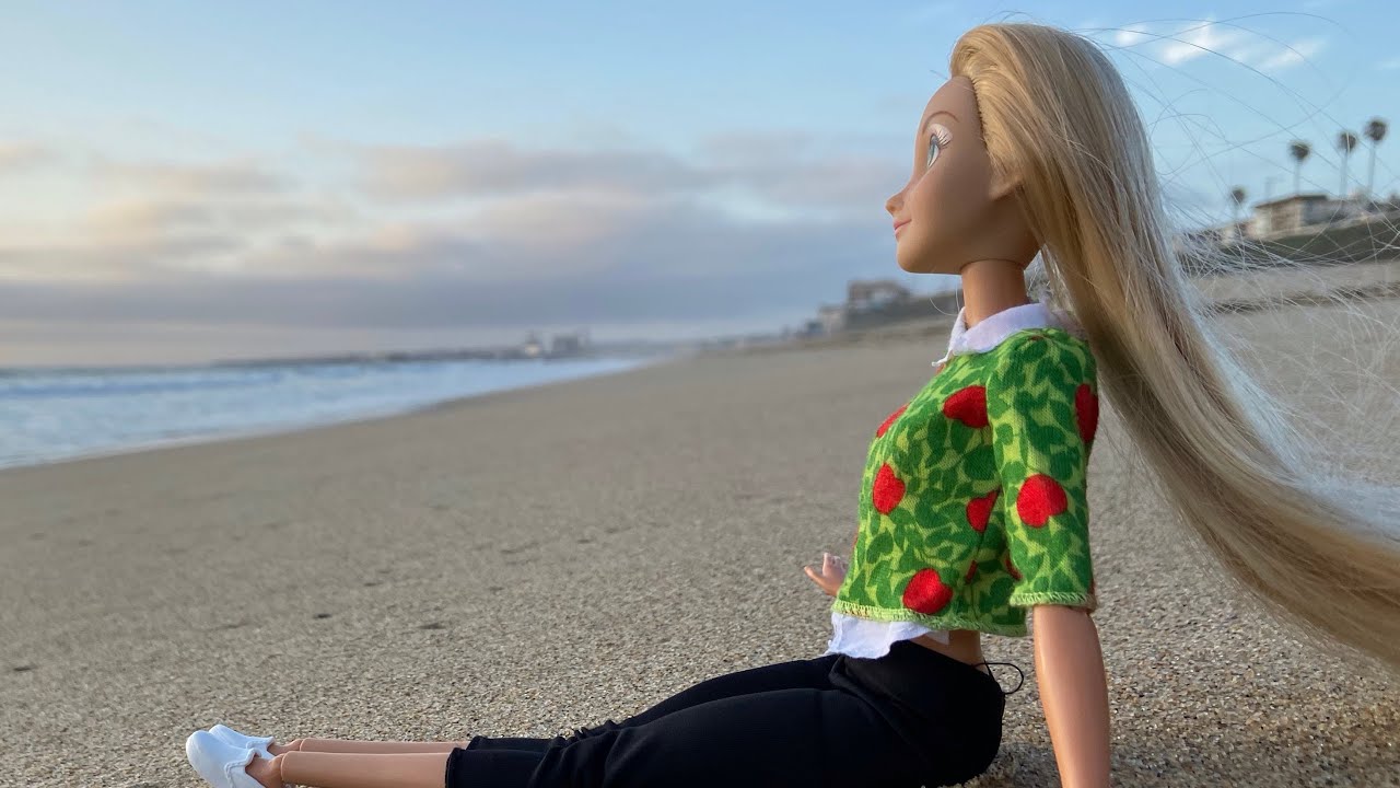 🌊Rapunzel’s Beach Day Relaxing, scenic collage of short clips and ...