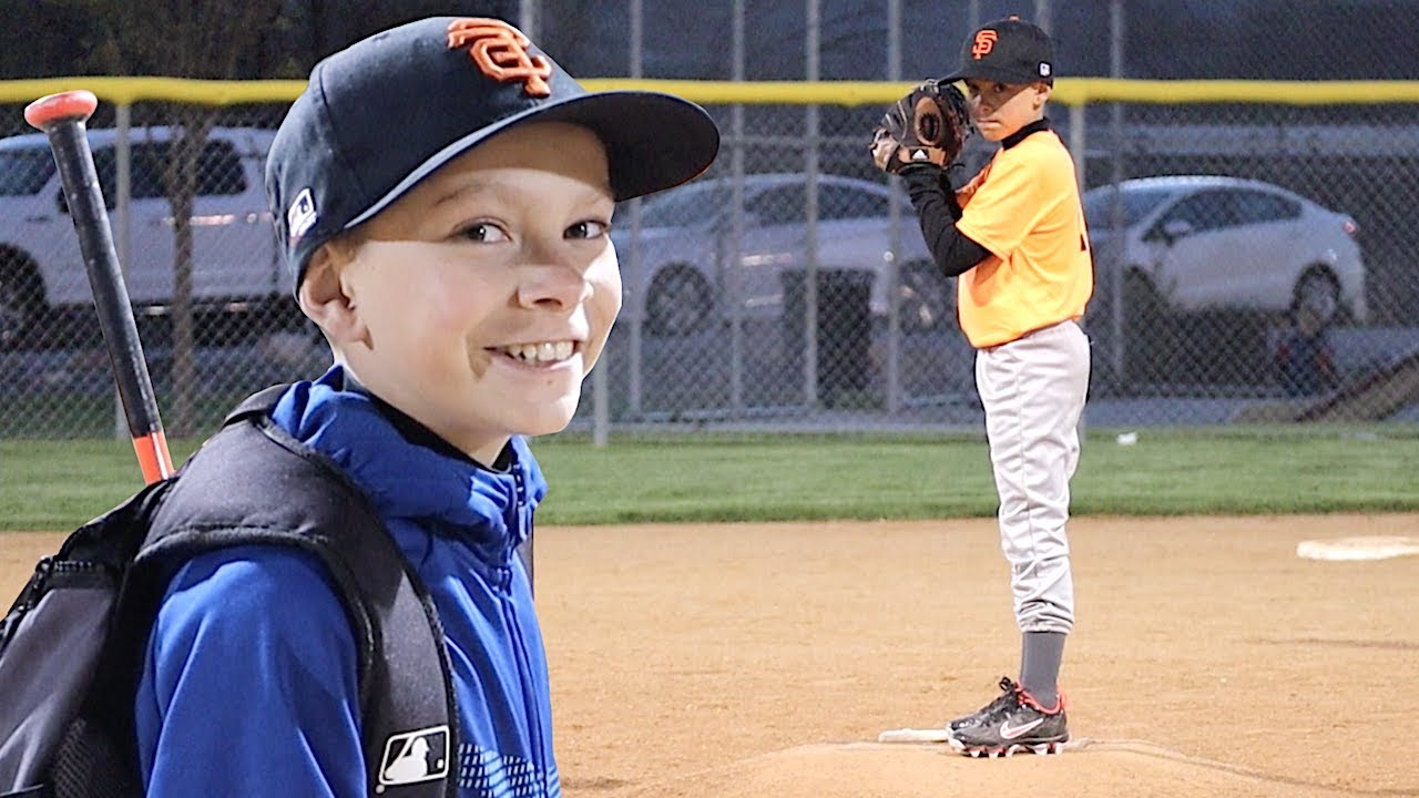 ⚾️PITCHING and WINNING MY FIRST BASEBALL GAME ⚾️ Giants VS Cubs - YouTube