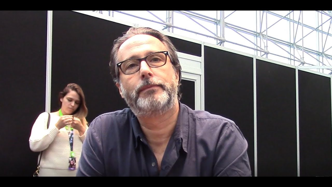 'The 100' - Jason Rothenberg Interview, Season 6 (NYCC) - YouTube