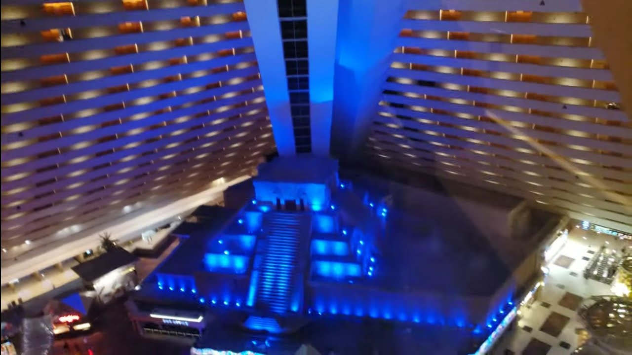 Gnarly Otis Funicular/Diagonal Traction Elevators @ Luxor Pyramid (3B), Las Vegas, NV - YouTube