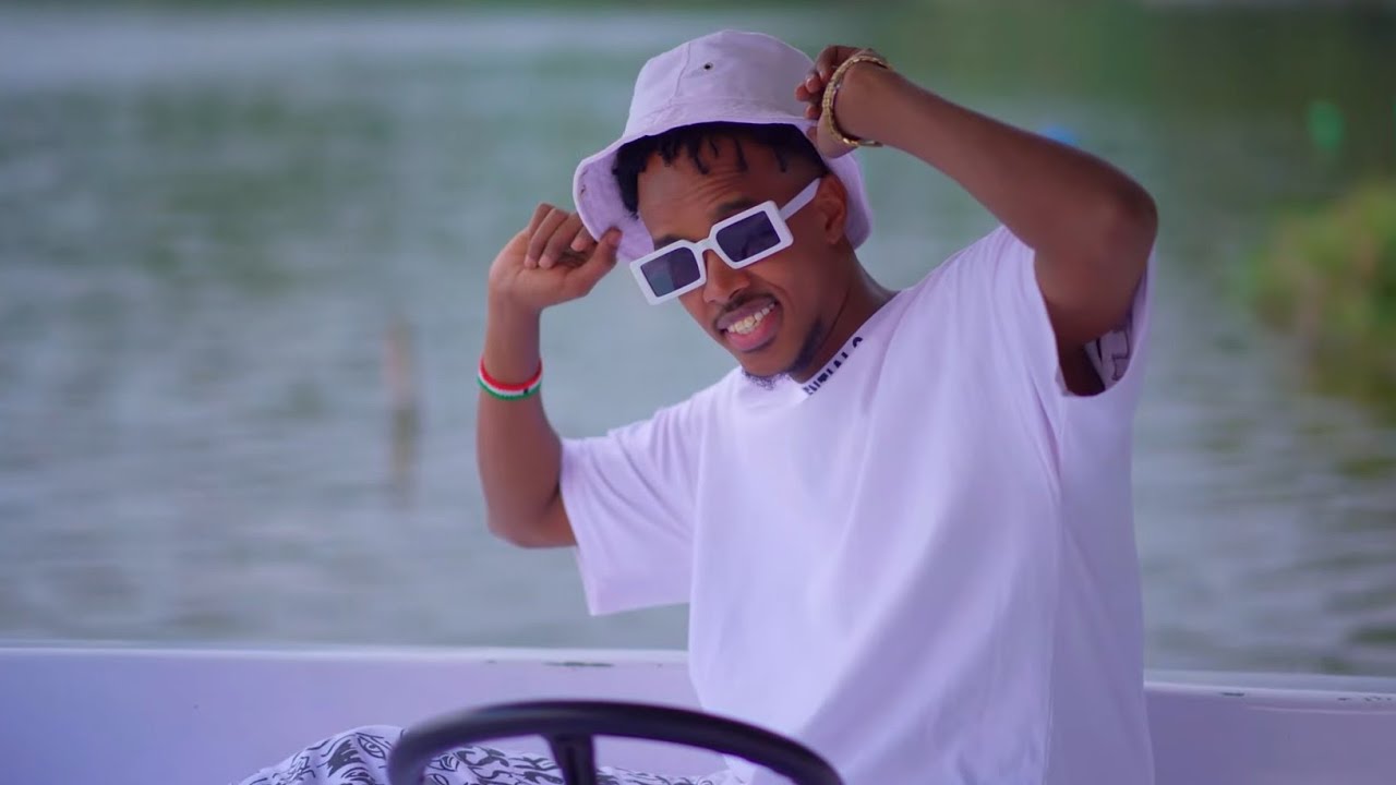 CALI ZAKI - MACAN WAD MAHADSANTAHAY - OFFICIAL MUSIC VIDEO 2024 - YouTube