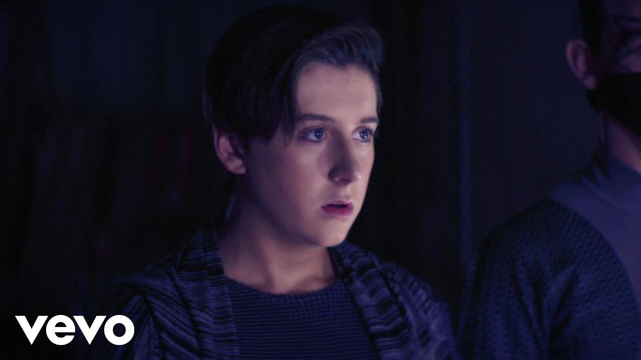 Trevi Moran - I Wanna Fly - YouTube