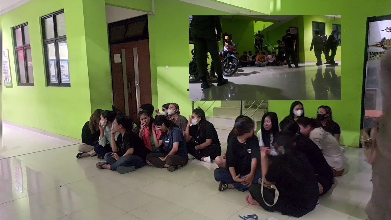 Rumah Kost Open BO di Tangsel Digerebek, 18 Wanita Diamankan - YouTube