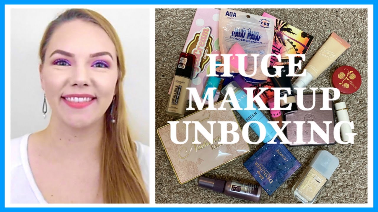 HUGE FRIEND MAIL MAKEUP UNBOXING - YouTube