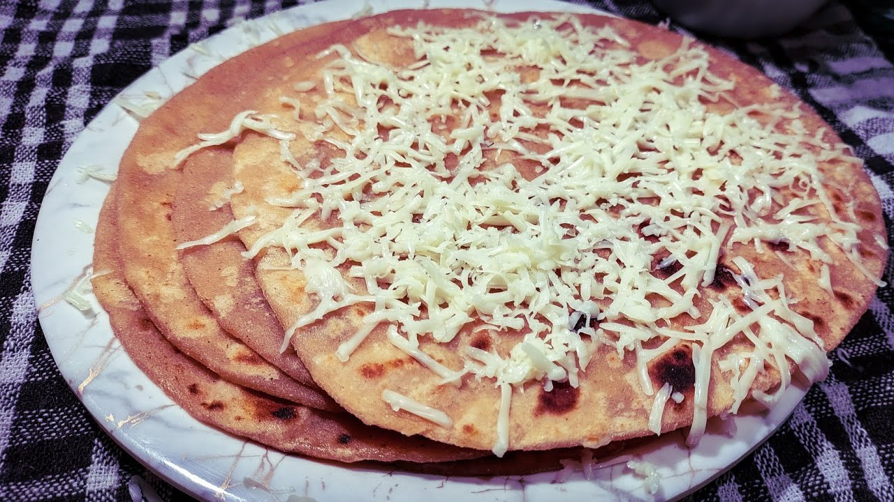 Crispy, Cheesy, Spicy Chilli Garlic Cheese Paratha Recipe| Chilli ...