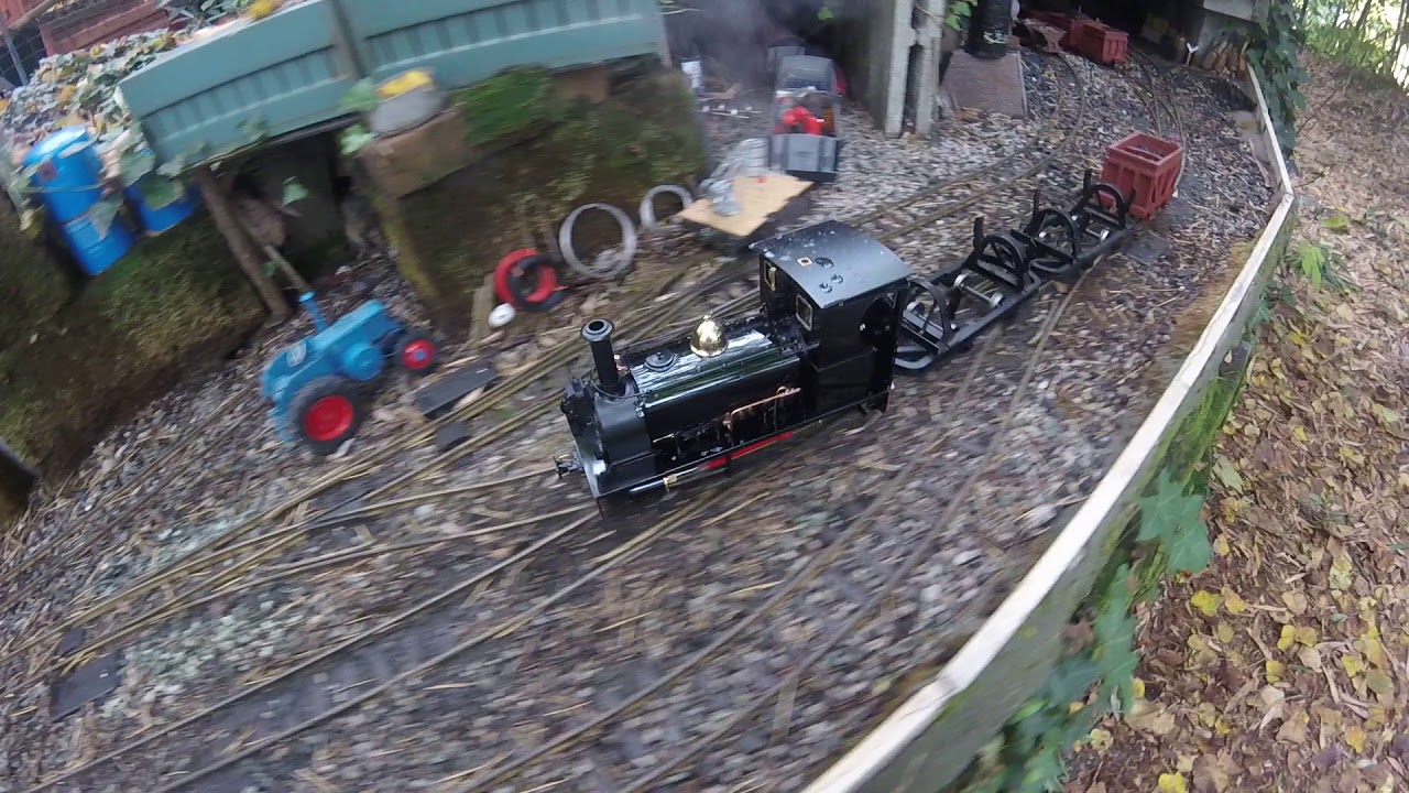 ROUNDHOUSE LILLA - MANOVRE E STOP X FINE GAS - YouTube