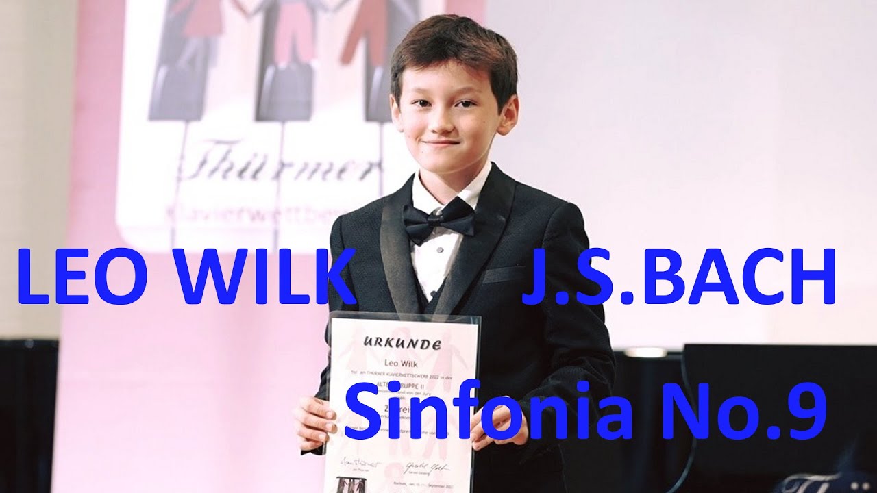 Bach Sinfonia No.9 in F minor, Leo Wilk - YouTube